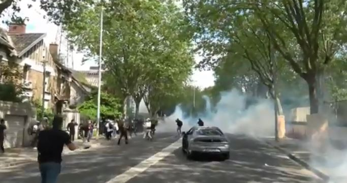 Tear gas, rubber bullets, stun grenades used on French climate ...